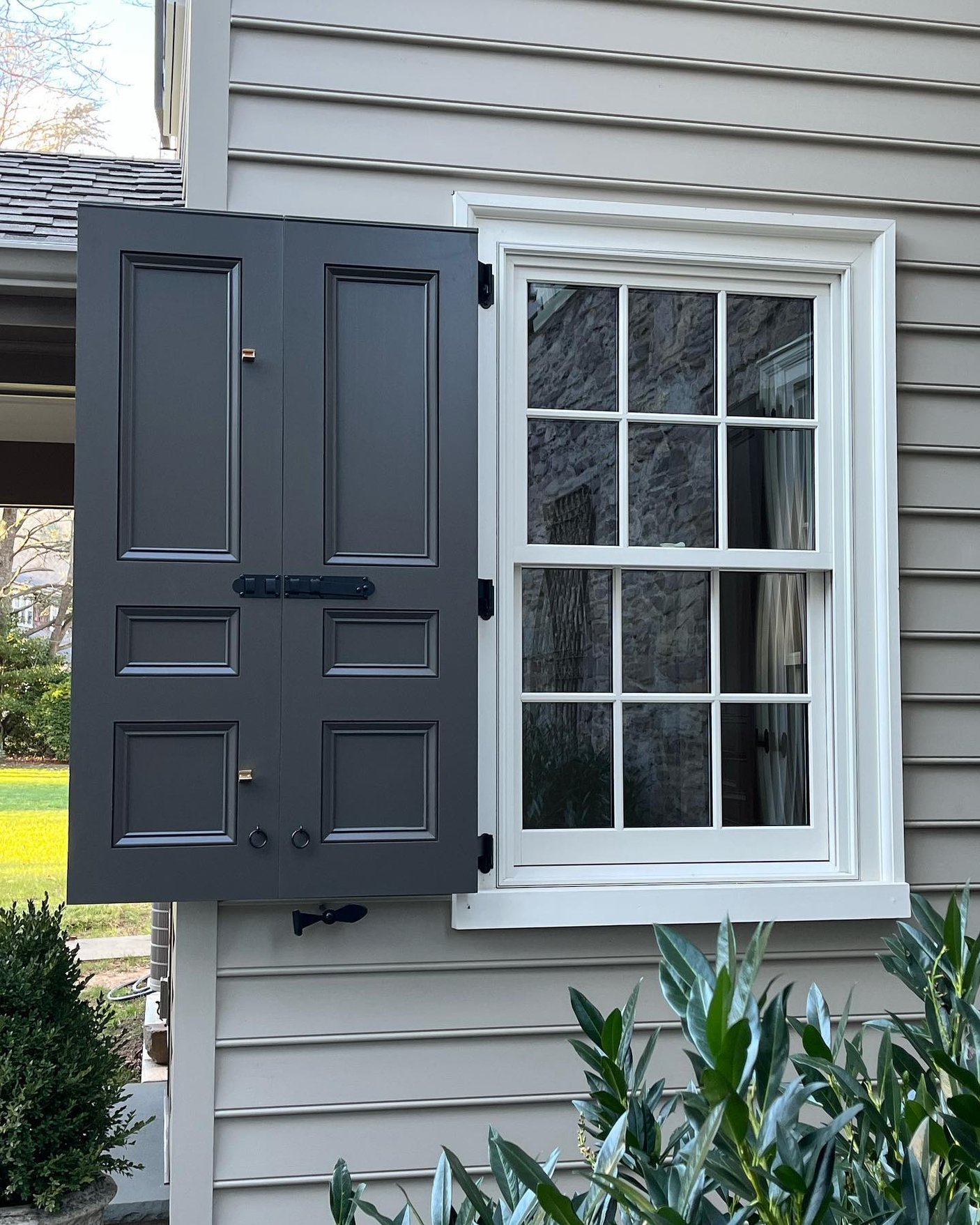 The Advantages of Operable Exterior Shutters | Timberlane Blog