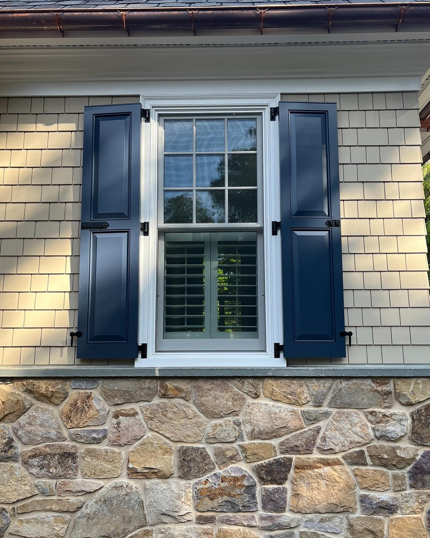 Exterior Shutter and Garage Door Trends in New Builds | Timberlane Blog